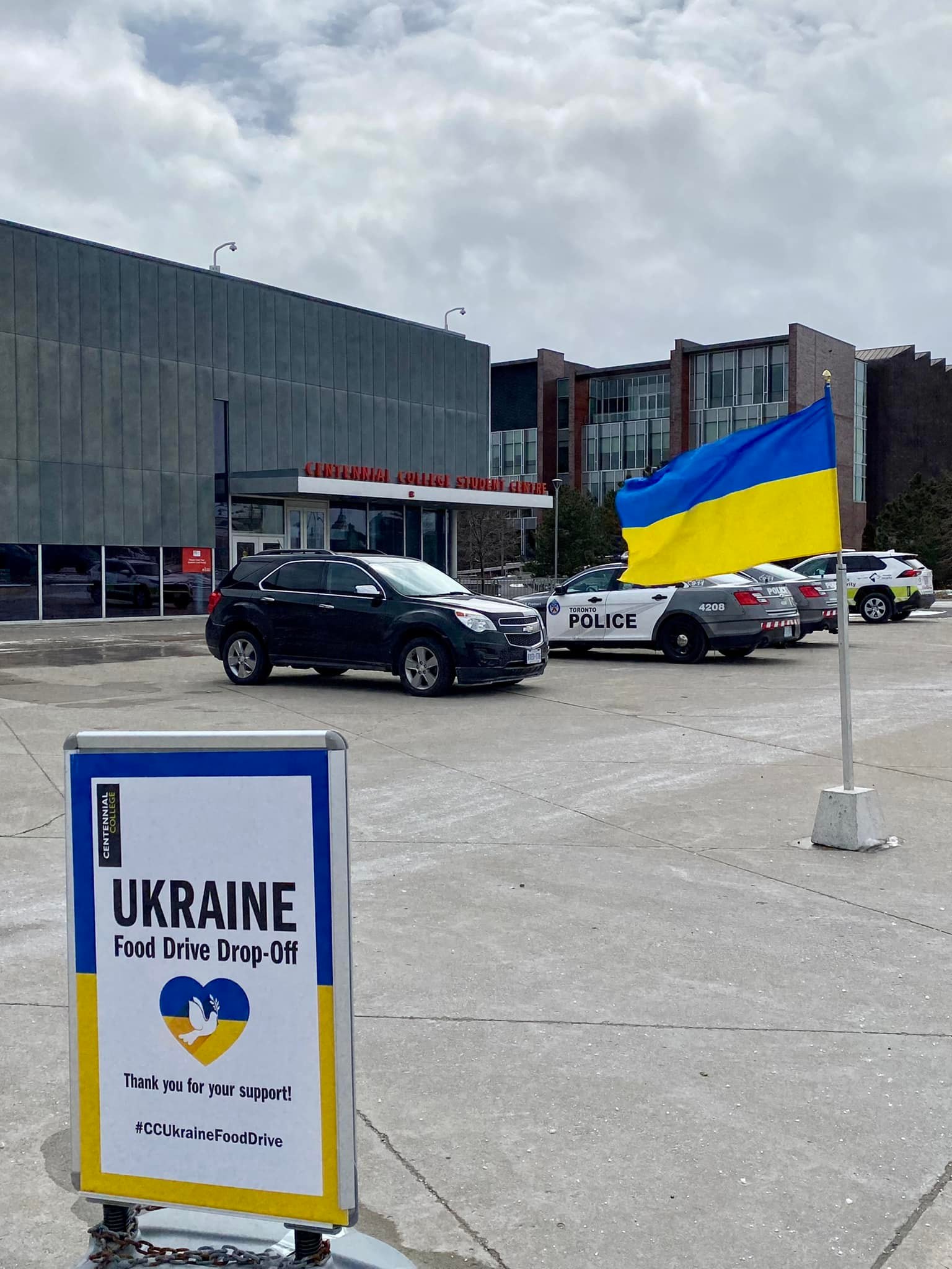 CENTENNIAL COLLEGE ORGANIZED FOOD DRIVE FOR UKRAINE in Collaboration ...